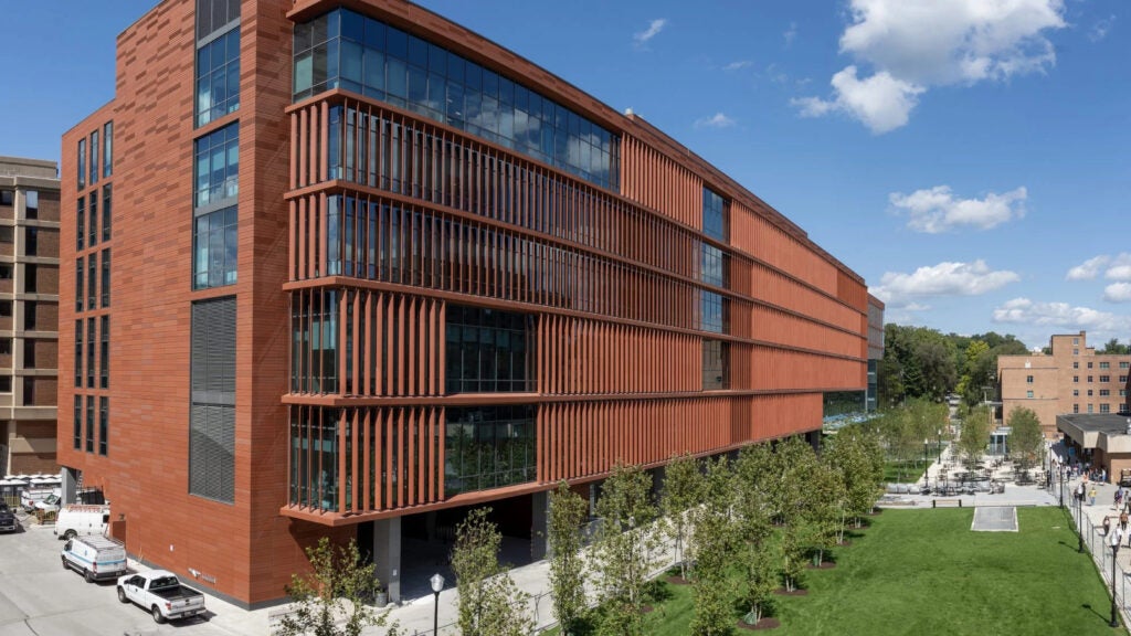 $10M gift commitment from the Leonsis family supports entrepreneurship ...